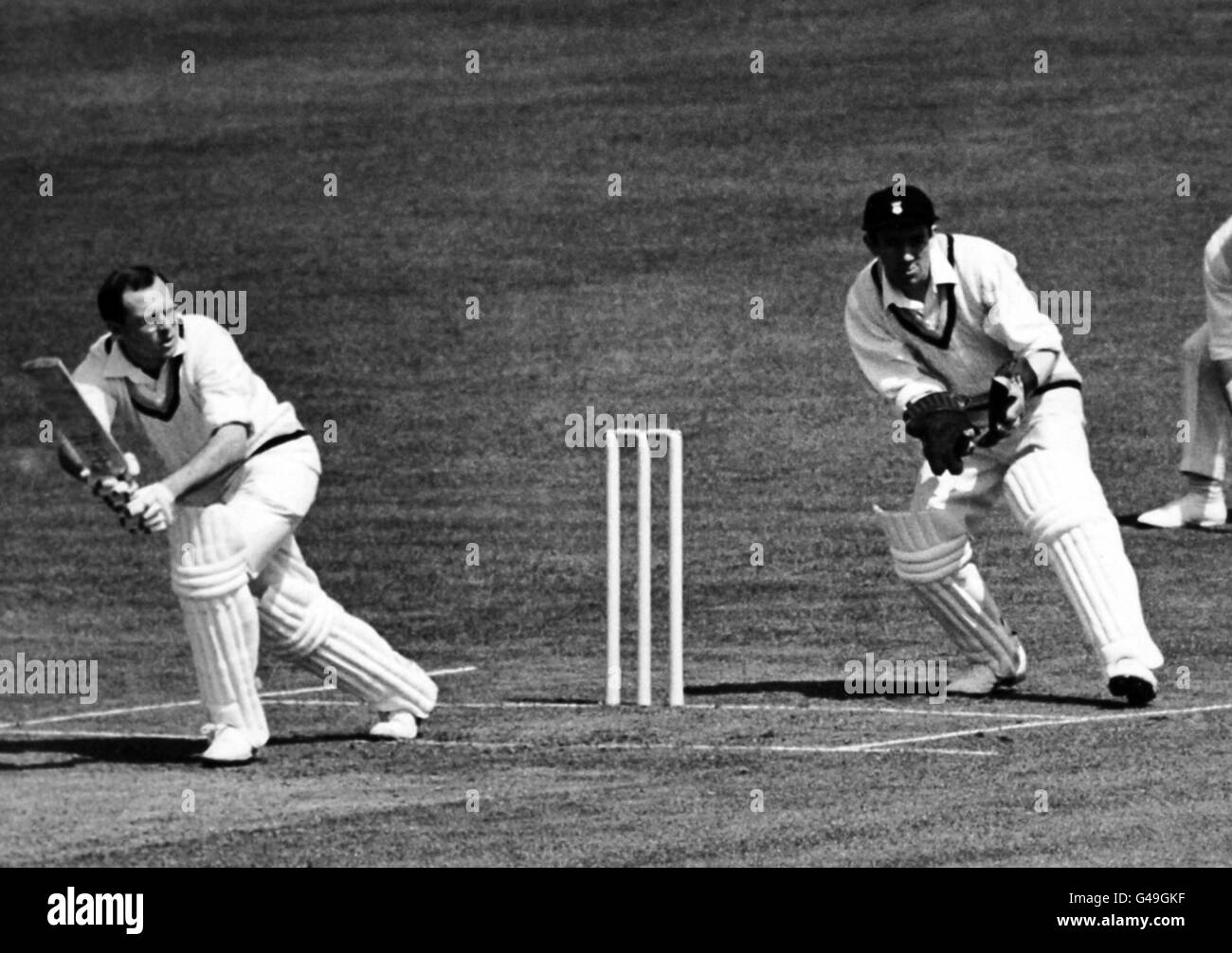 Sport cricket 1960s hi-res stock photography and images - Alamy