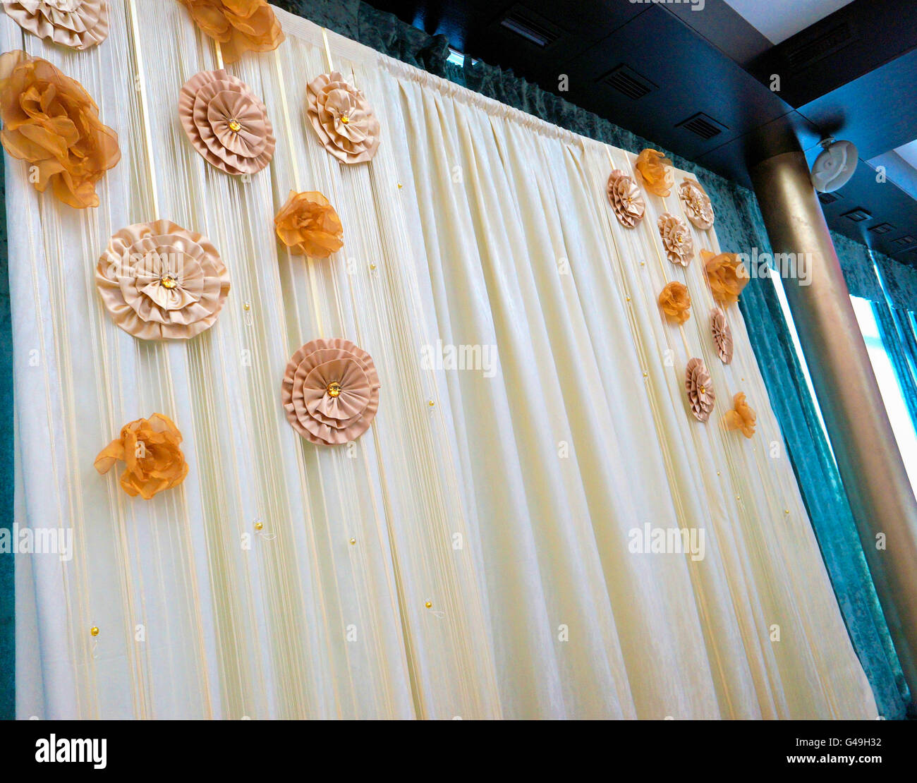 Formal curtain hi-res stock photography and images - Alamy