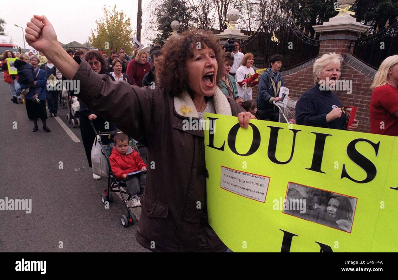 Supporters of Louise Woodward march through the village of Elton ...