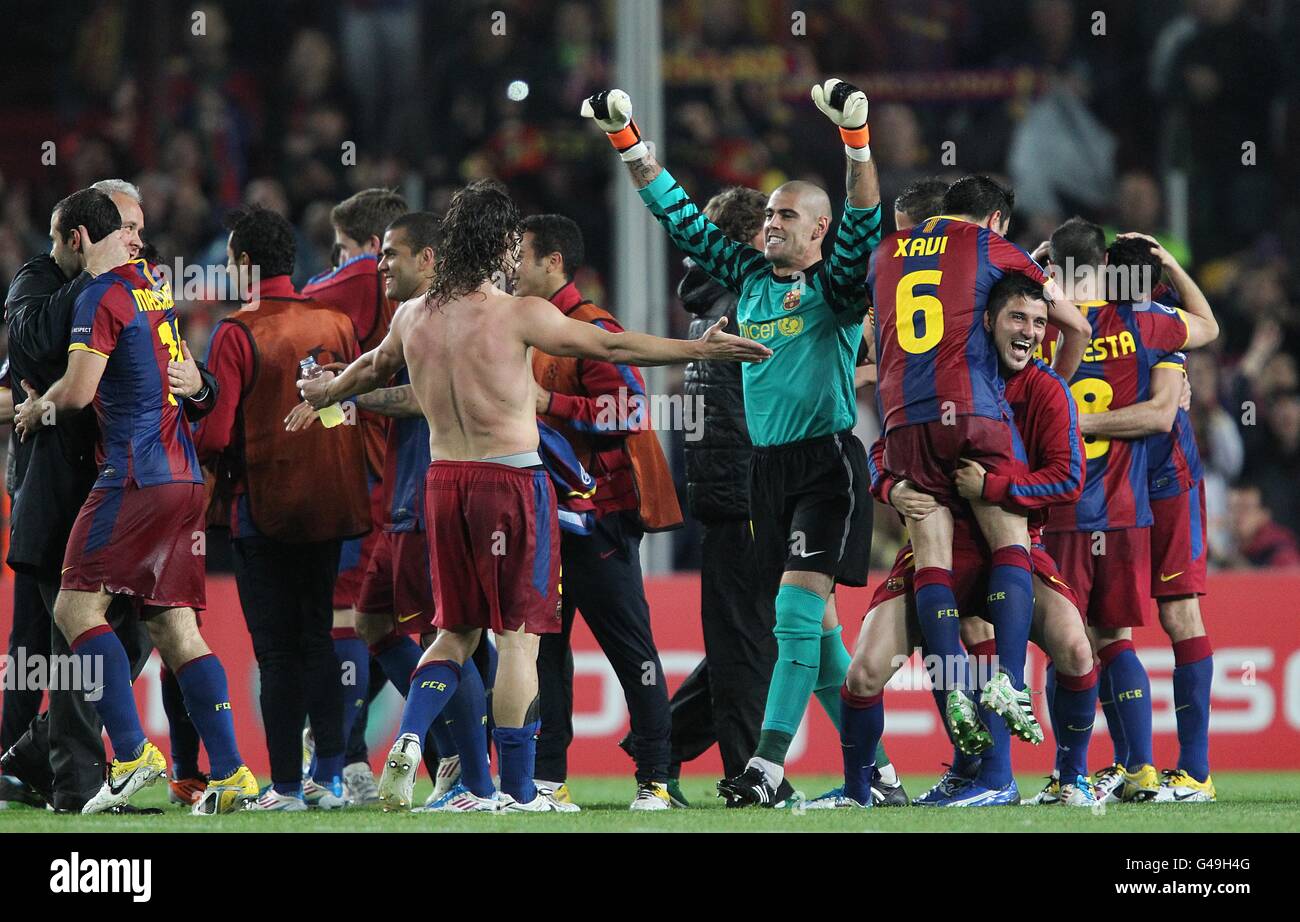 The Barcelona players celebrate their win on aggregate over Real Madrid ...