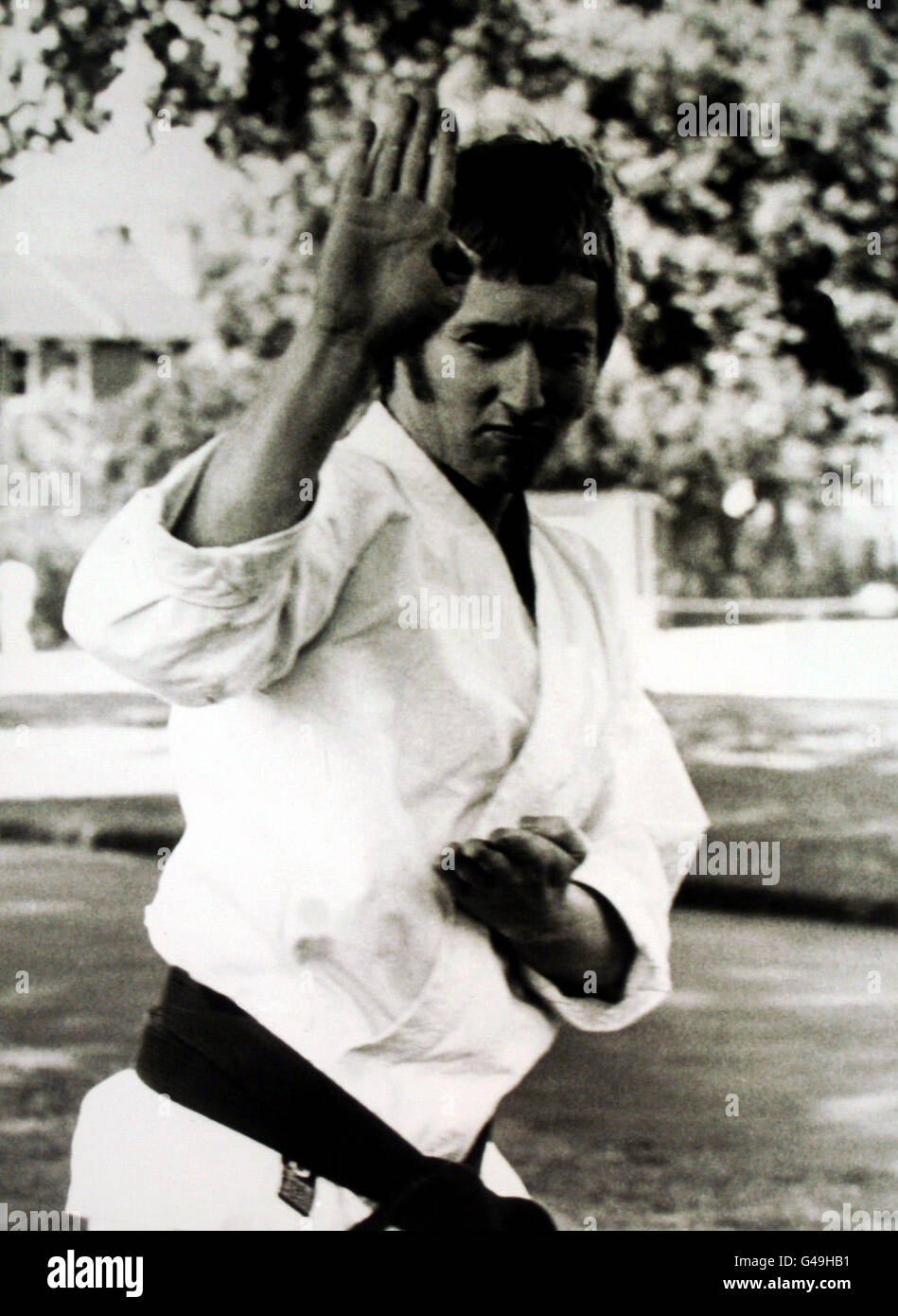 Geoff Britton, the new drummer with Paul McCartney's group Wings ...