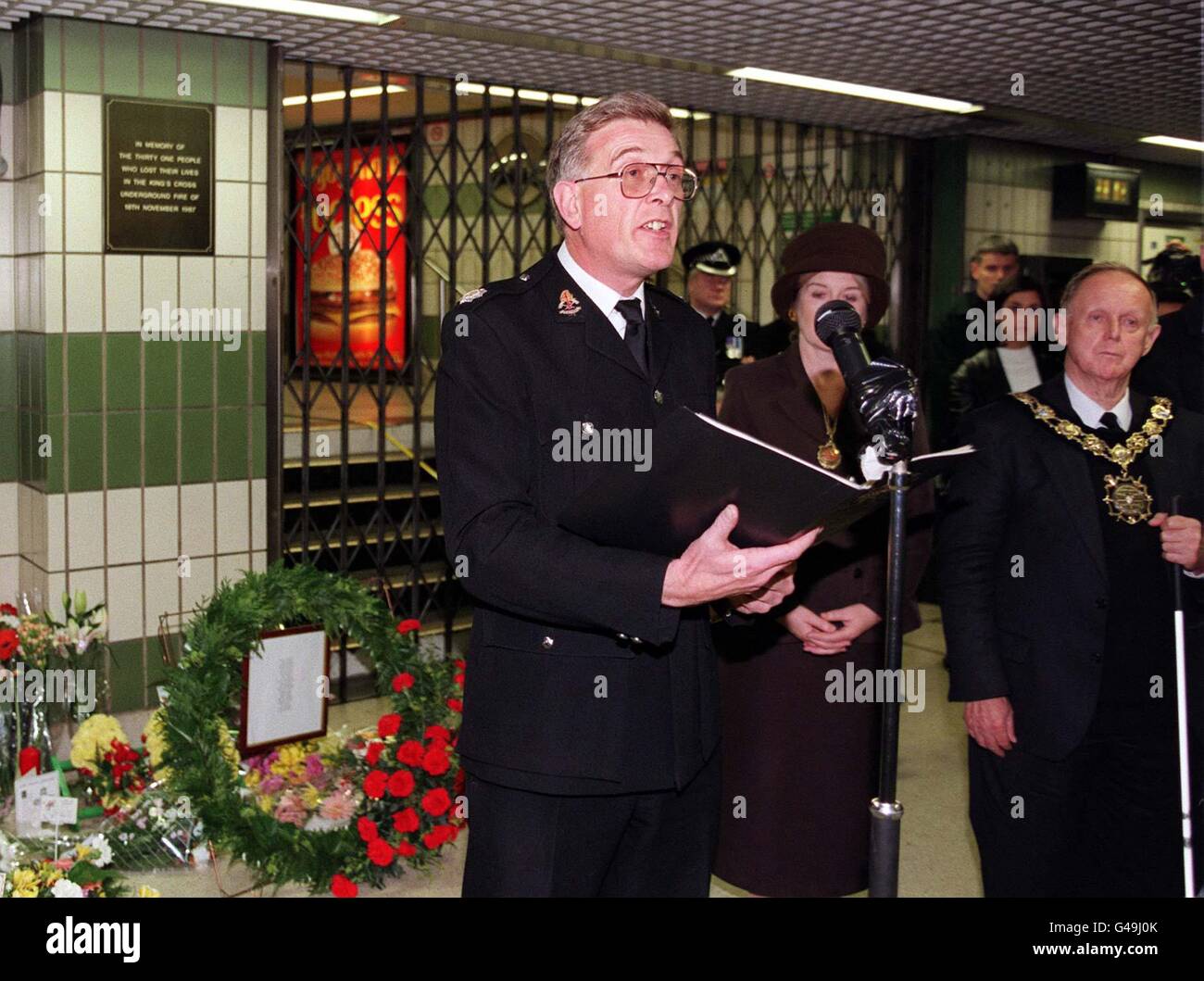 Kings cross disaster High Resolution Stock Photography and Images - Alamy