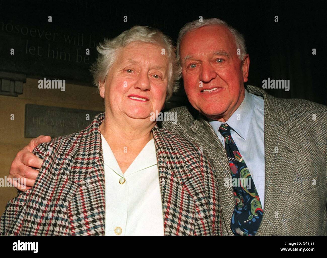 Kath and burt hunt from billington hi-res stock photography and images ...