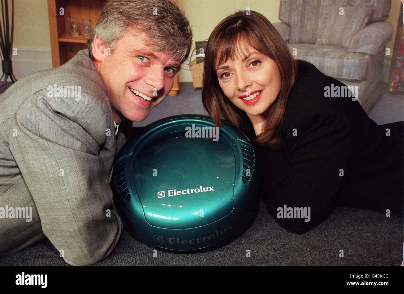 Robot vacuum cleaner and furniture hi-res stock photography and images ...