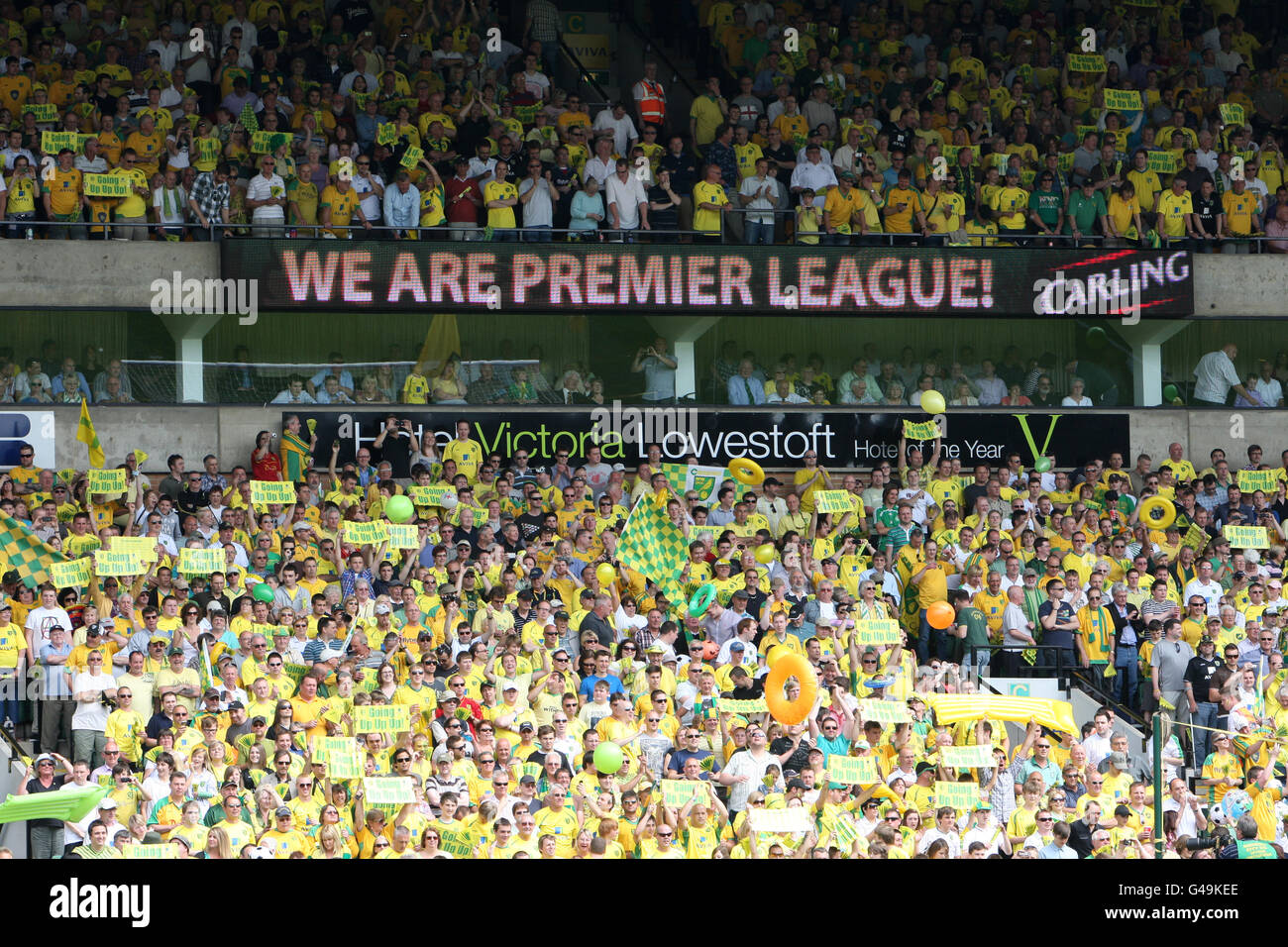 Norwich City fans celebrate their teams promotion to the Premiership at ...