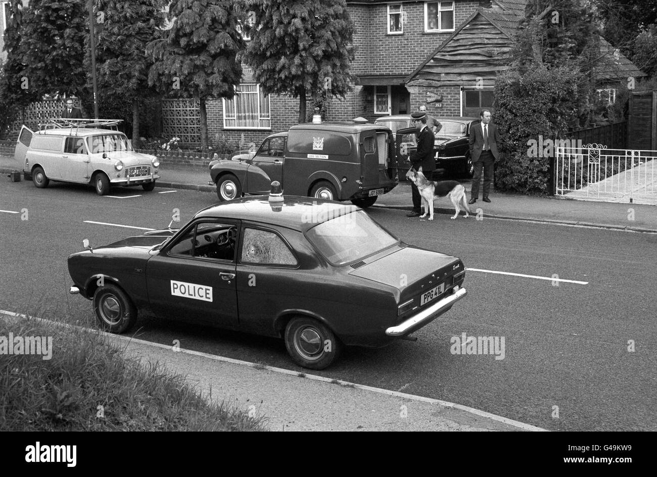 Photo 6 7 74 ford escort panda car hi-res stock photography and images ...