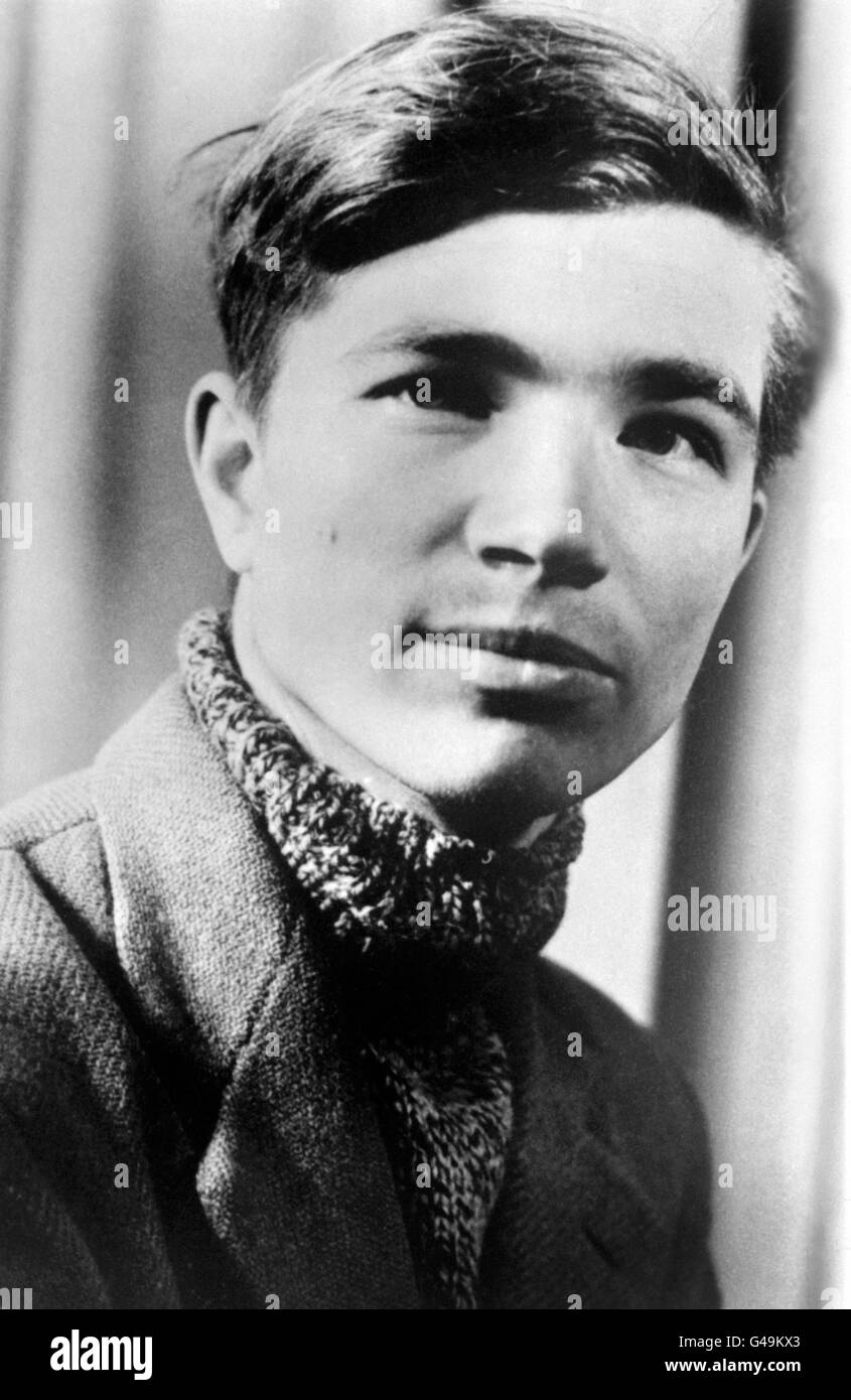 Colin wilson author hi-res stock photography and images - Alamy