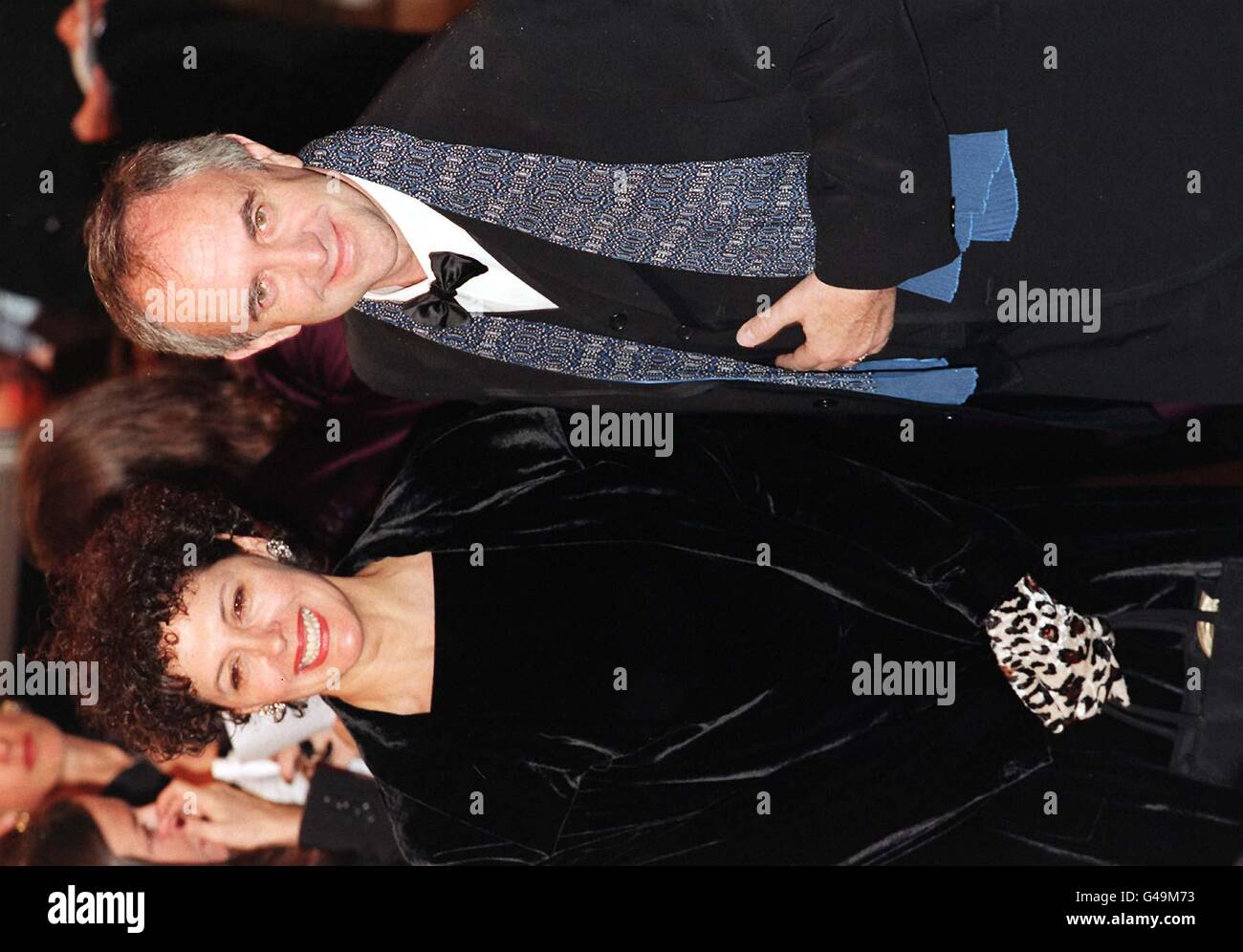 Jonathan pryce bond hi-res stock photography and images - Alamy