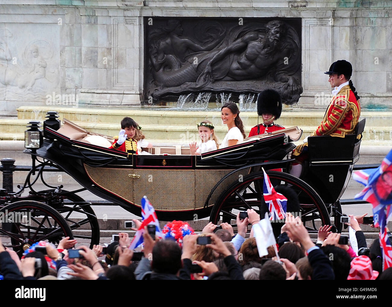 Bridesmaids procession hi-res stock photography and images - Alamy