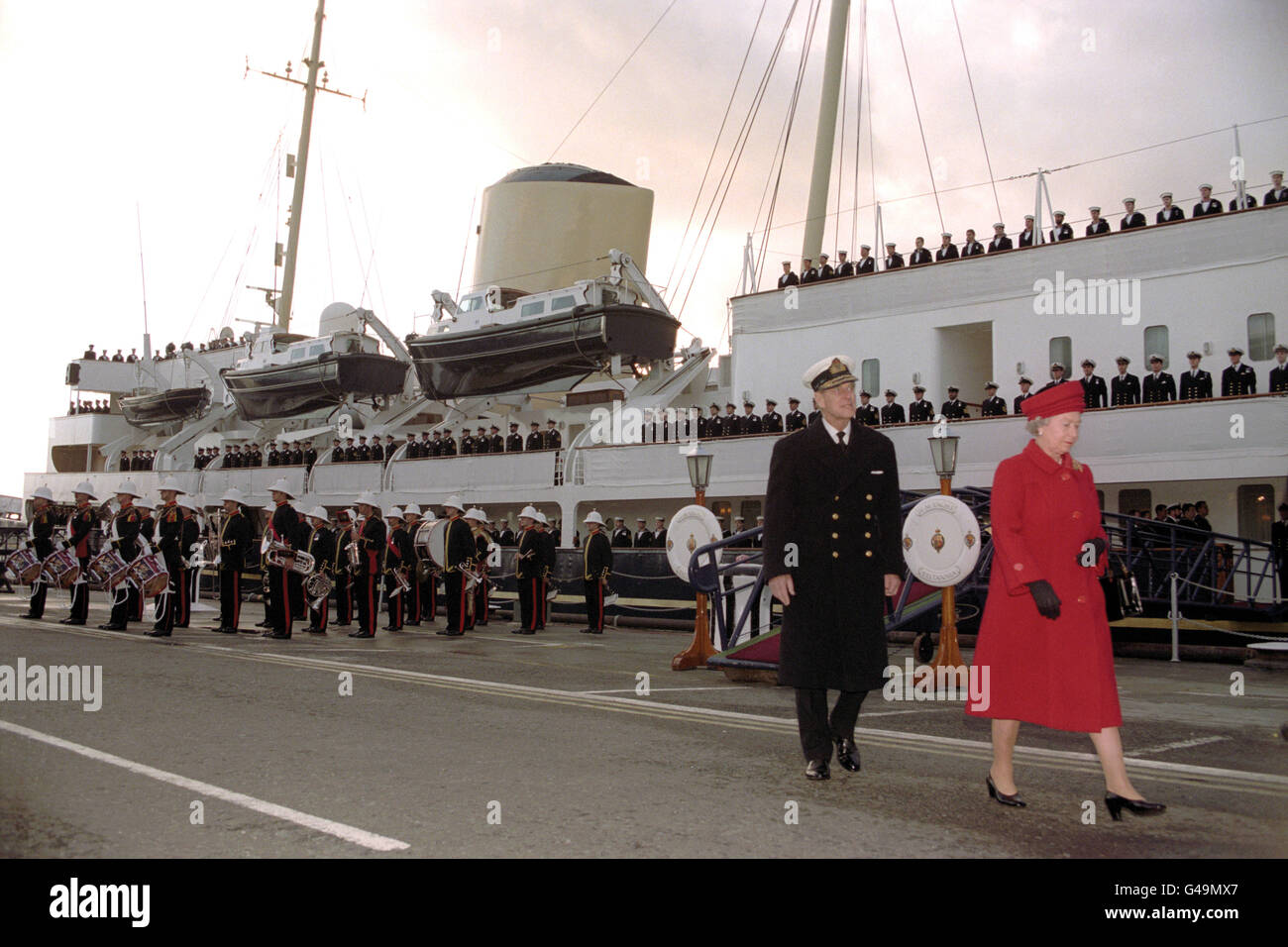 Royal yacht britannia prince philip hi-res stock photography and images ...