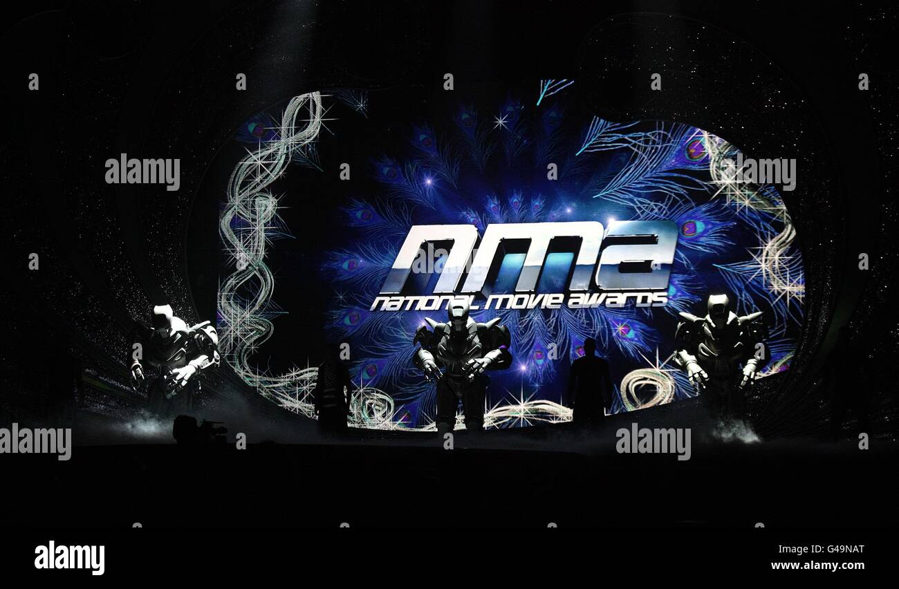 Movie robots hi-res stock photography and images - Alamy