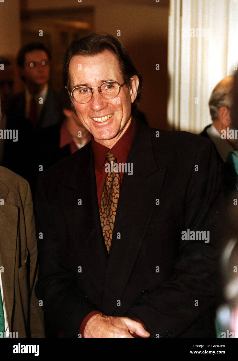 PA NEWS PHOTO 9/12/97 FORMER "CARRY ON" STAR JIM DALE ATTENDS THE ...