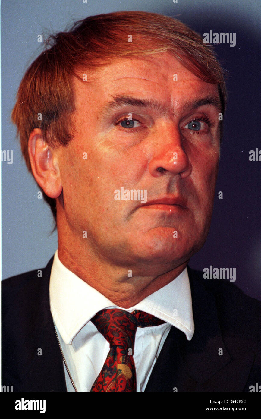 Andrew mackay hi-res stock photography and images - Alamy