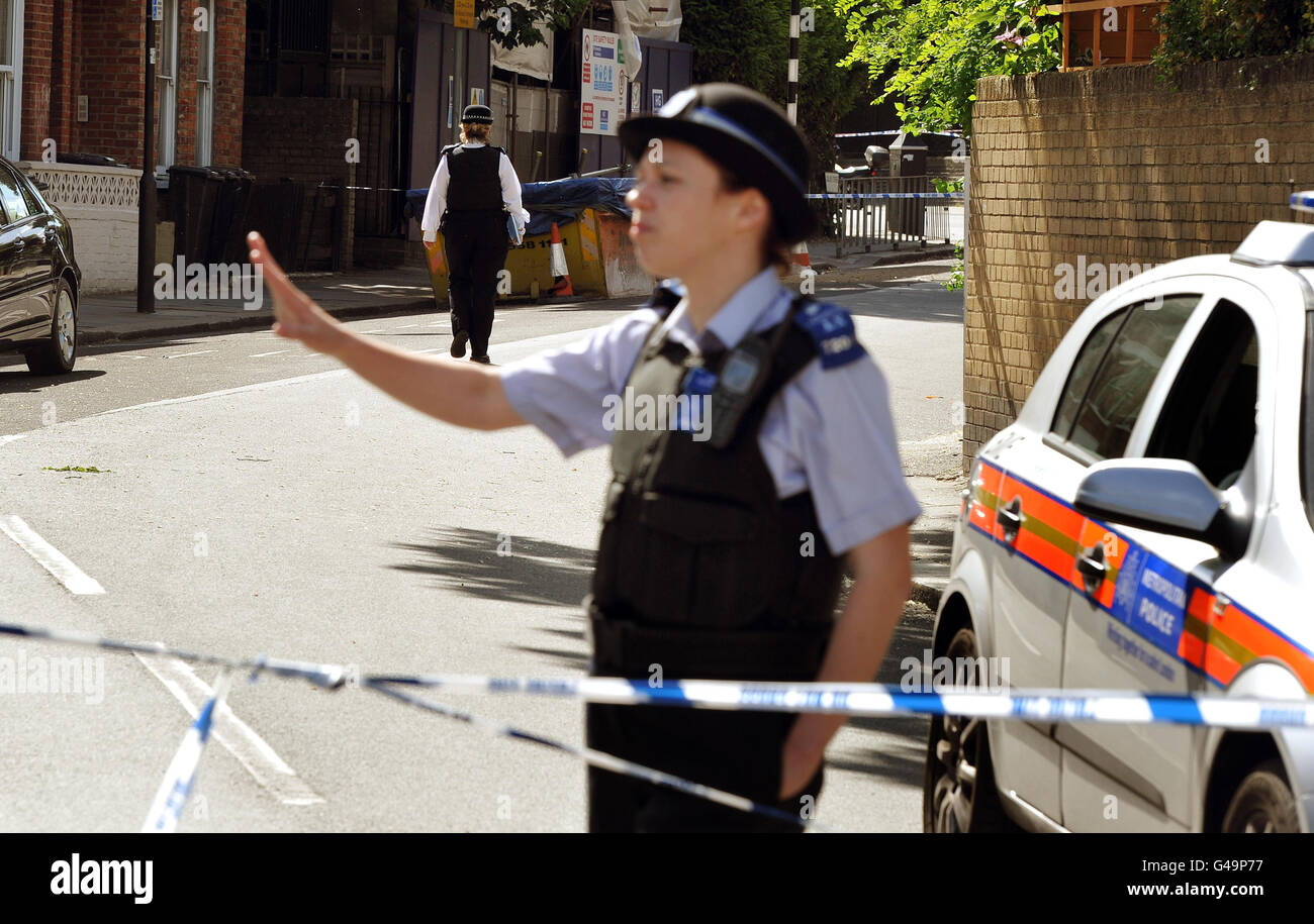 Community support officer hi-res stock photography and images - Alamy