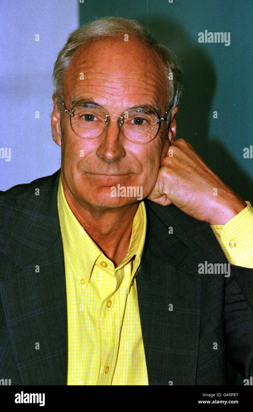 PA NEWS PHOTO 28/8/97 TV Presenter Peter Snow Stock Photo - Alamy