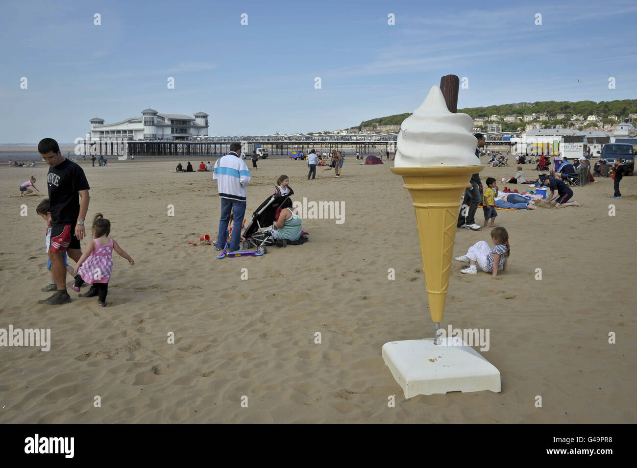 Spring weather may 2nd hi-res stock photography and images - Alamy