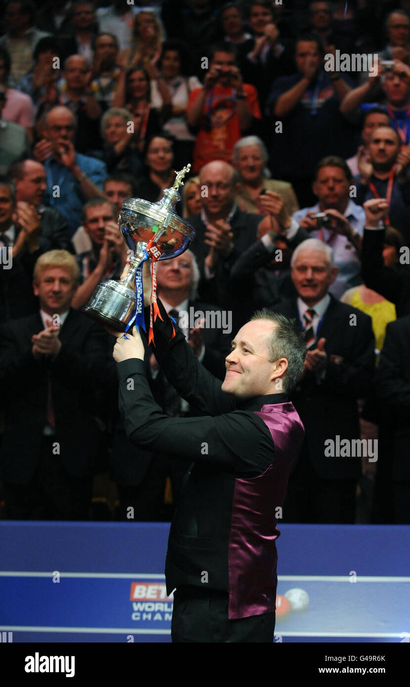 John higgins crucible trophy hi-res stock photography and images - Alamy