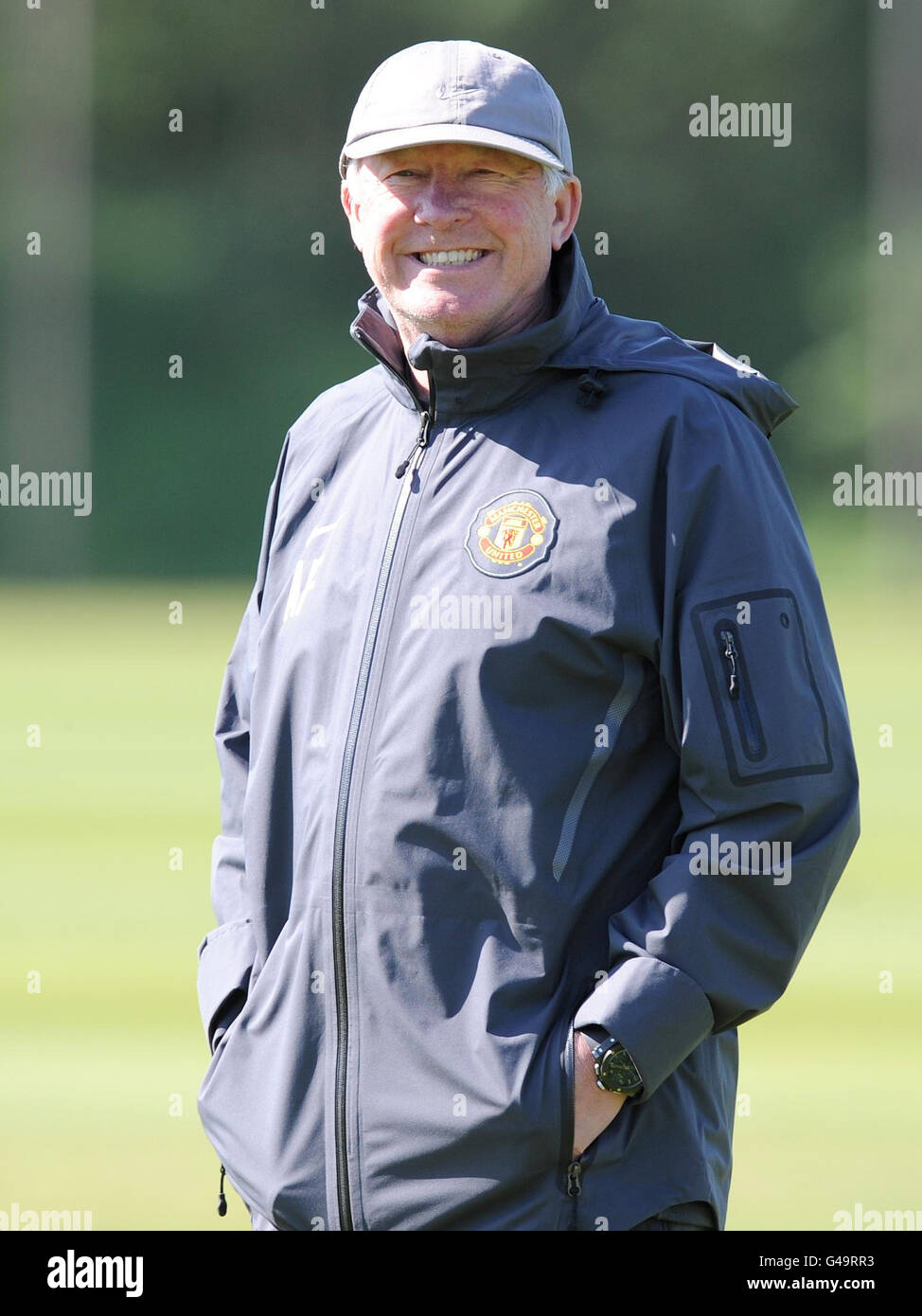 Manchester united manger alex ferguson training session carrington ...