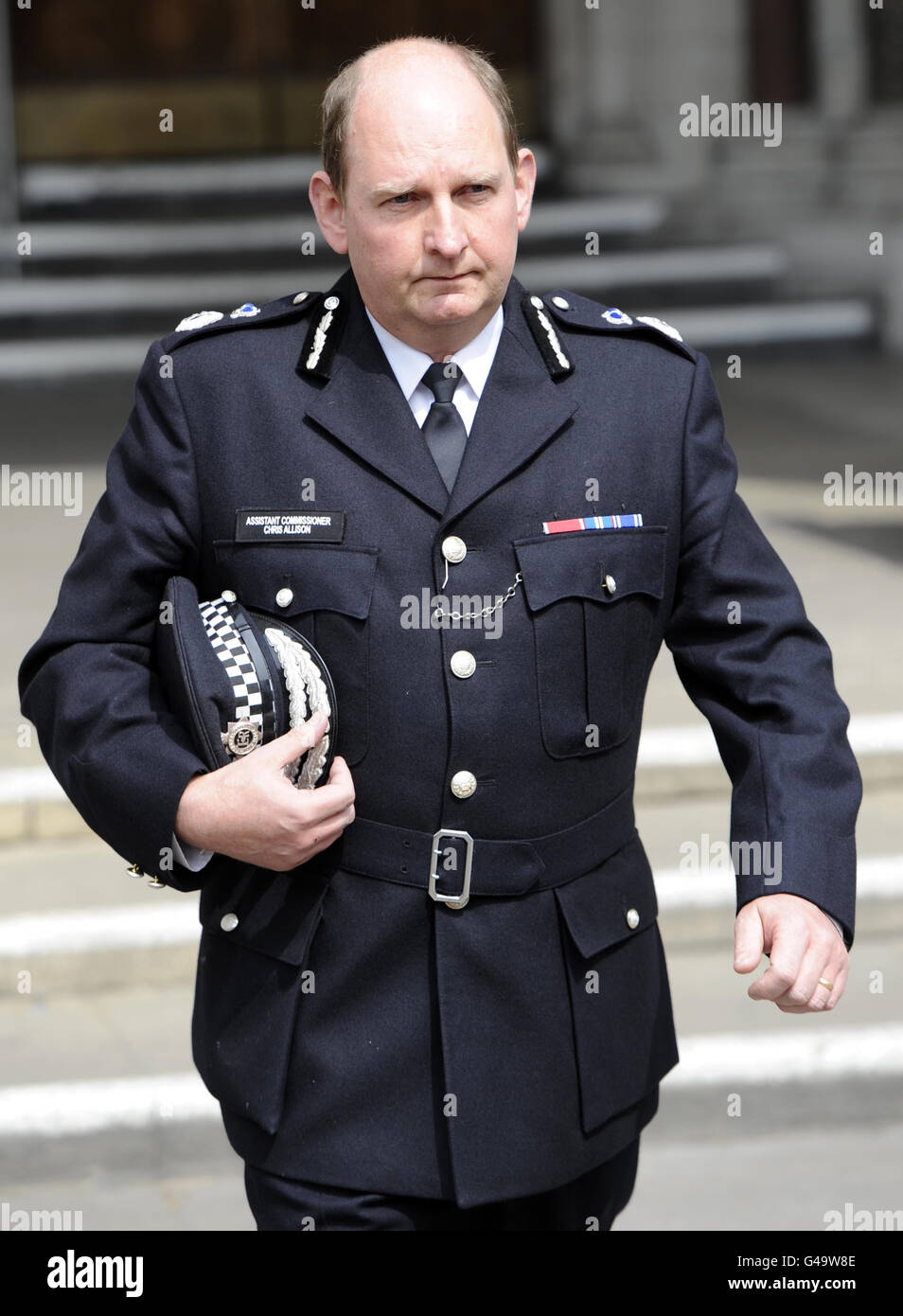 Metropolitan Police Assistant Commissioner Chris Allison outside the ...