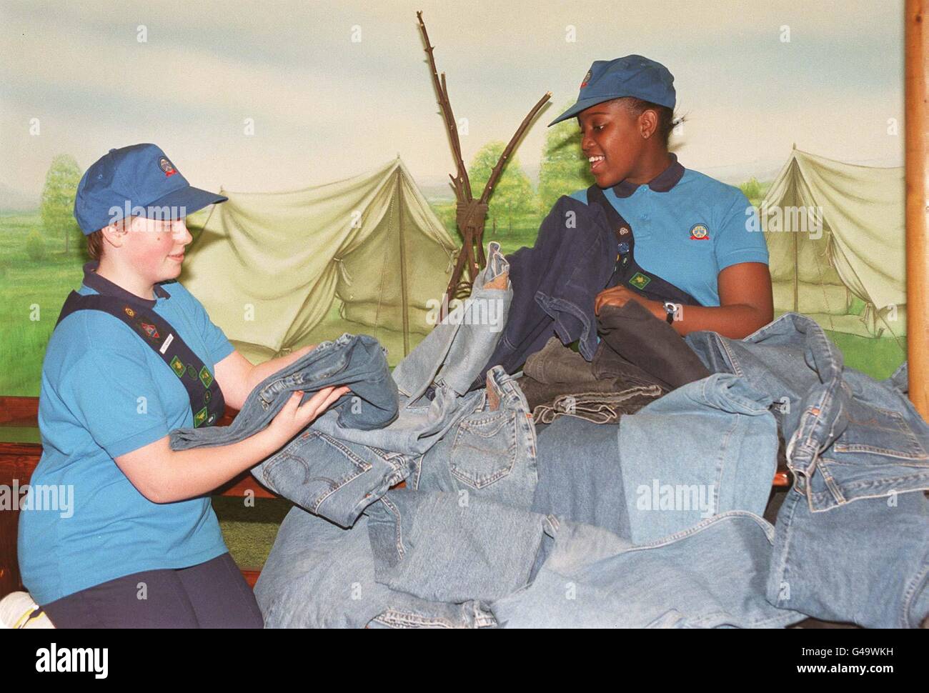 Girl guide uniform hi-res stock photography and images - Alamy