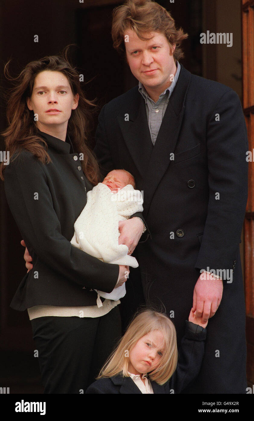 PA NEWS PHOTO 21/3/94 EARL AND LADY SPENCER WITH THEIR DAUGHTER KITTY ...