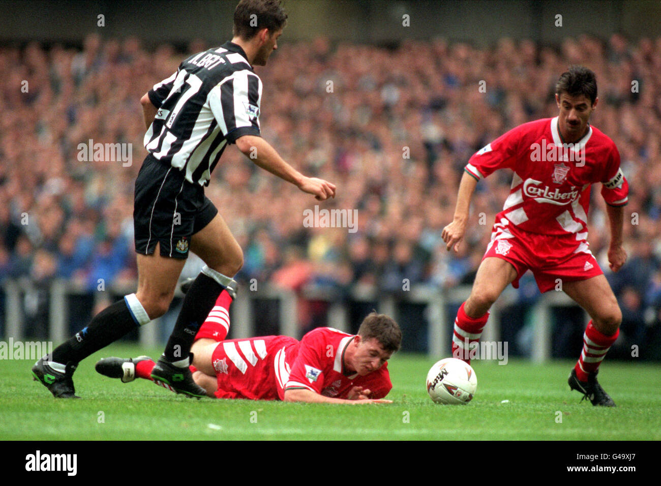 SOCCER. L-R: PHILIPPE ALBERT, NEWCASTLE UNITED. ROBBIE FOWLER & IAN ...