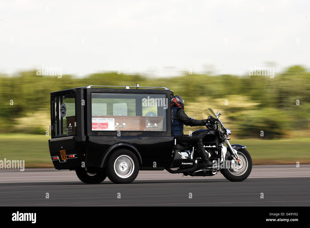 The Reverend Ray Biddiss sets a Guinness World Record for the worlds ...