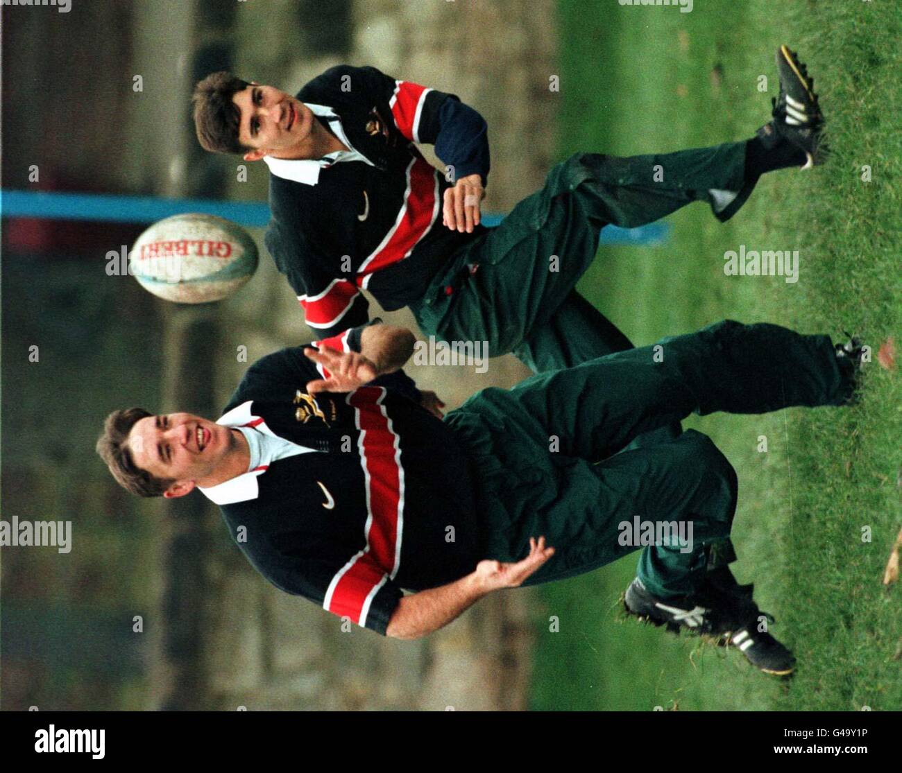 South African Rugby Captain Gary Teichmann (left) and Pieter Rossouw ...