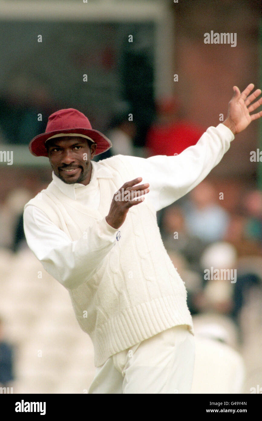 Roger harper hi-res stock photography and images - Alamy