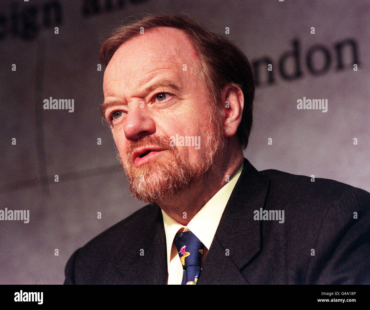 Foreign Secretary Robin Cook announces the release of key British ...