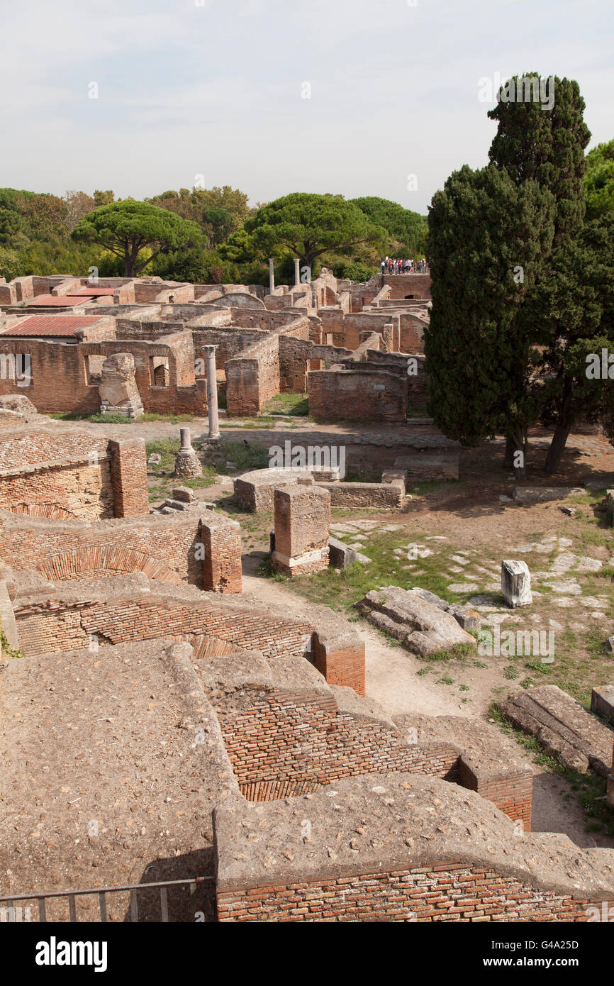 Roman horrea hi-res stock photography and images - Alamy