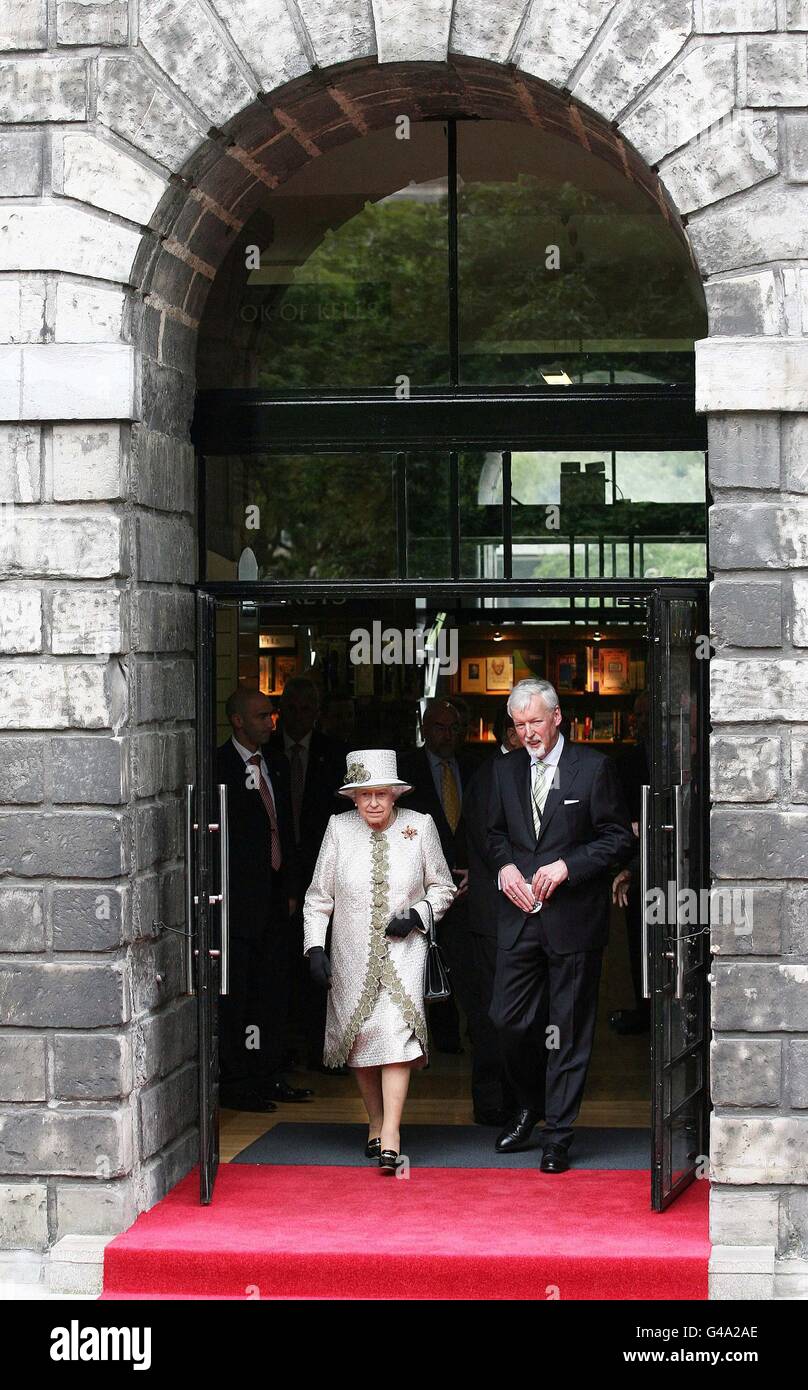 Royalty - Queen Elizabeth II State Visit to Ireland Stock Photo - Alamy