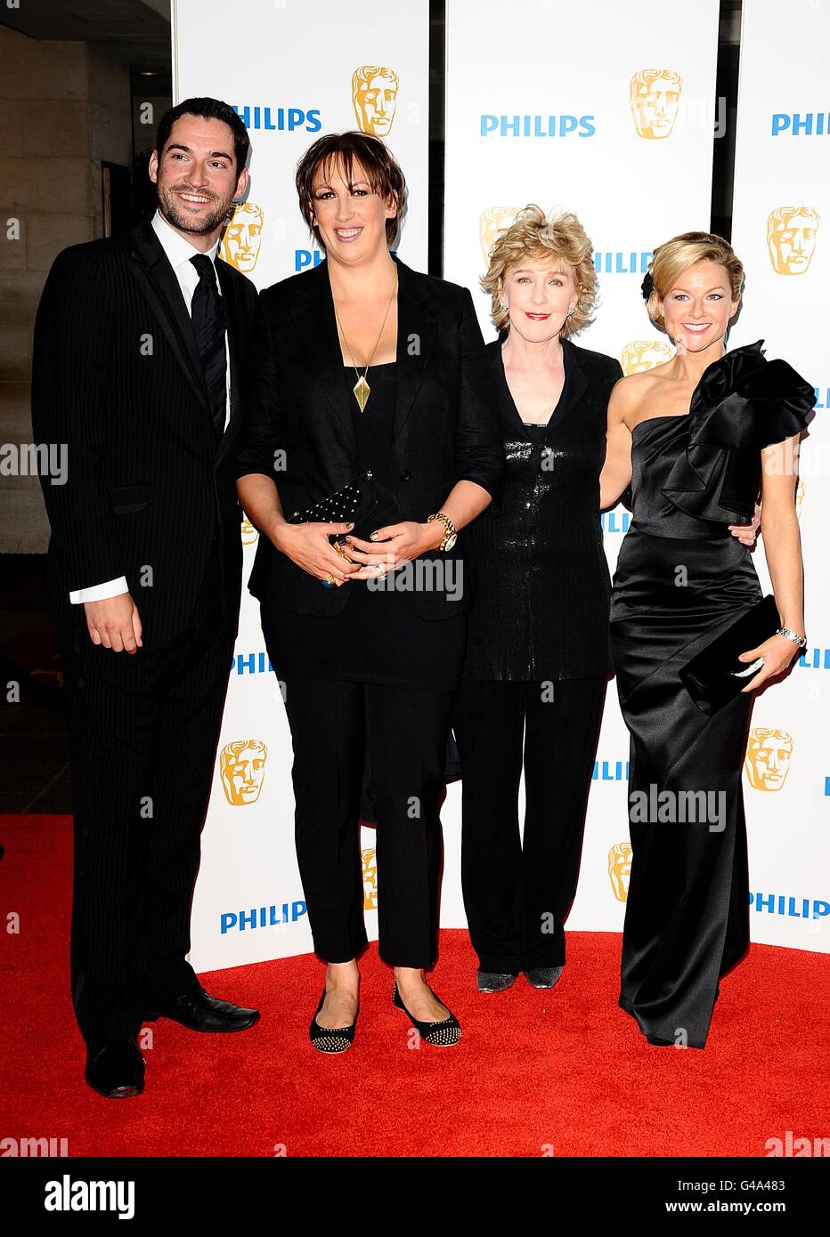 Cast of miranda left to right sarah hadland hi-res stock photography ...