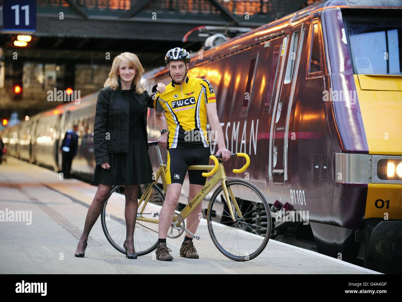 Express train service to london kings cross from edinburgh waverly hi ...