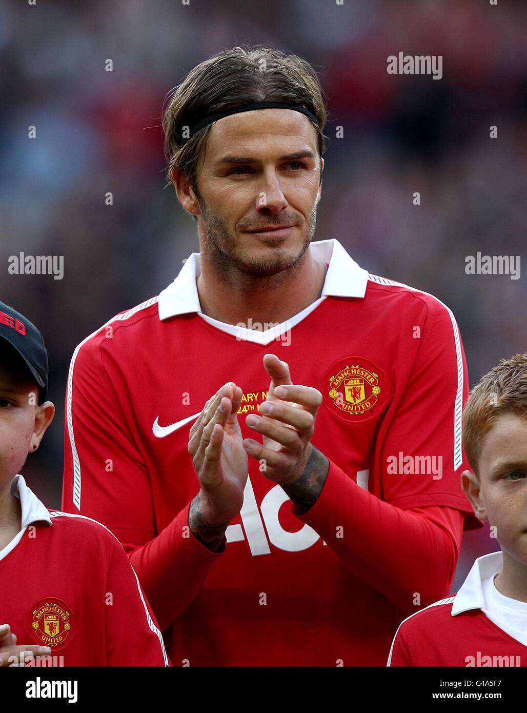 Manchester uniteds david beckham prior to kick off hi-res stock ...