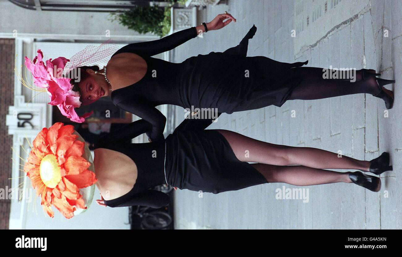 FASHION Milliner 2 Stock Photo - Alamy