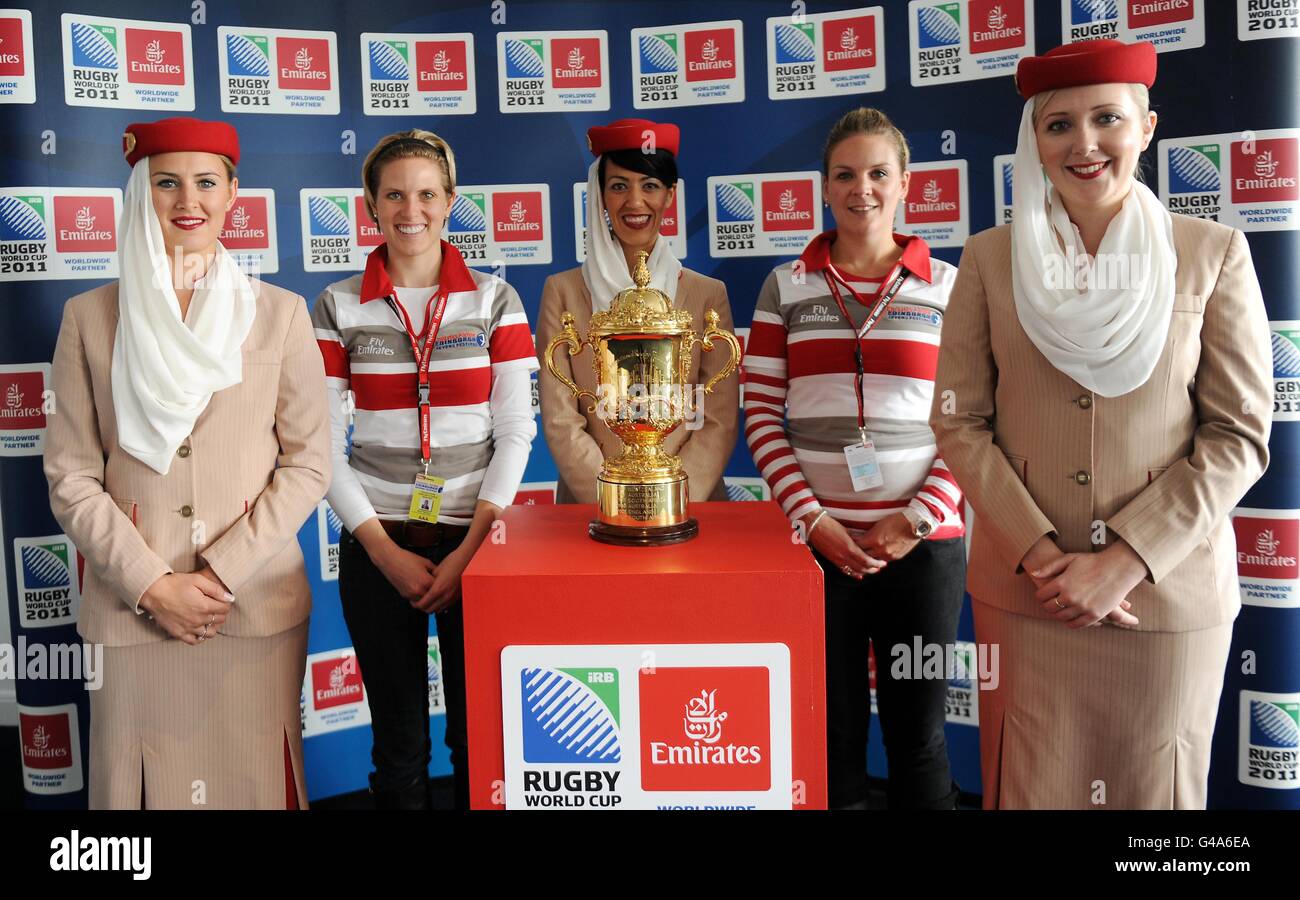 Emirates hospitality lounge guests with Emirates Crew during the ...