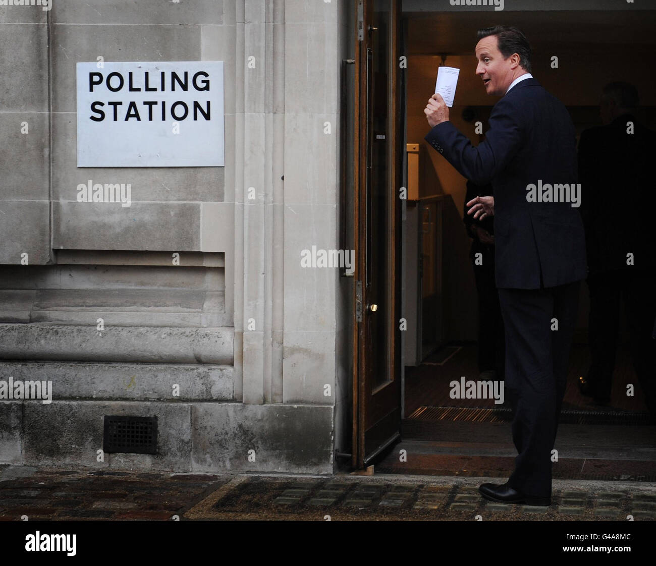 Full length profile mangpa hi-res stock photography and images - Alamy