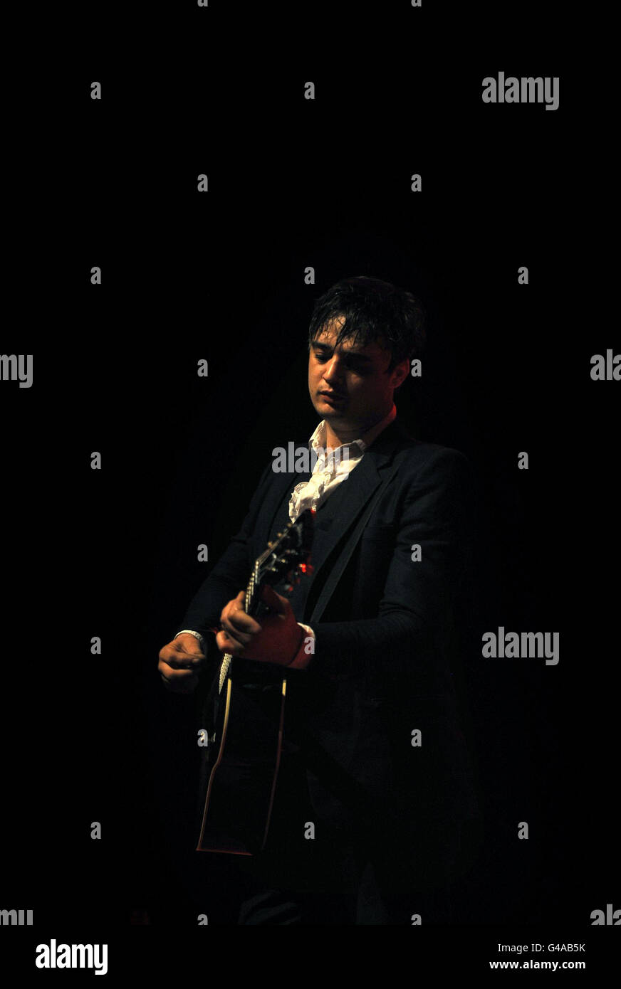 O2 shepherds bush 02 empire hi-res stock photography and images - Alamy