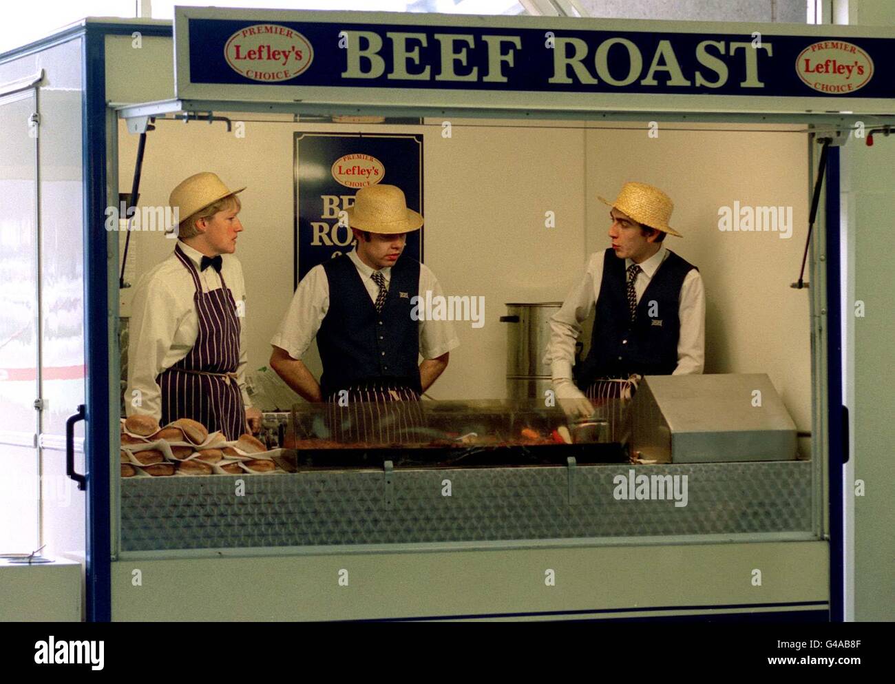 Sandown roast beef stall hi-res stock photography and images - Alamy