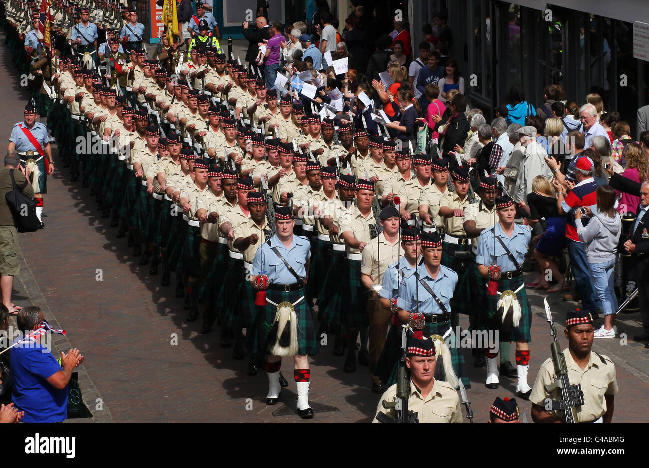 Soldiers return from Afghanistan Stock Photo - Alamy