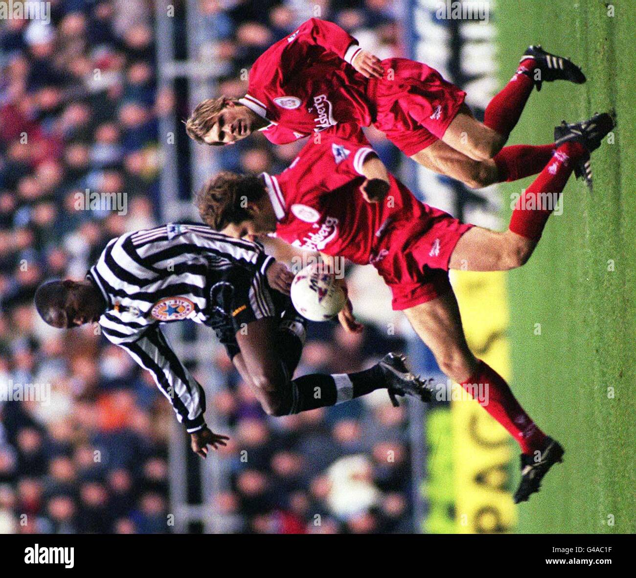 Newcastle v Liverpool action Stock Photo - Alamy