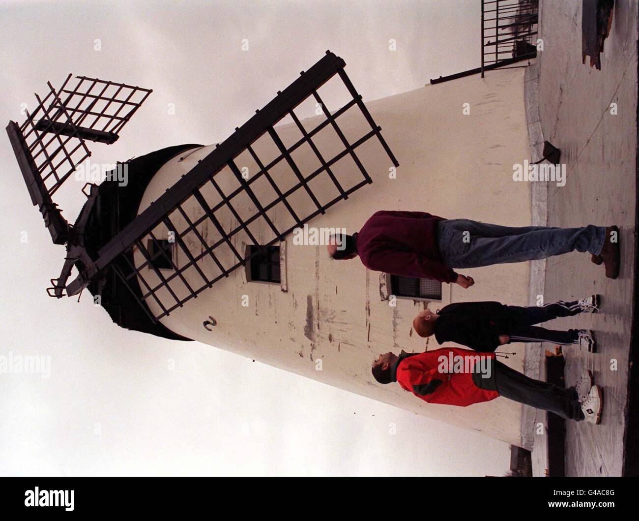 WEATHER Damaged Windmill Stock Photo - Alamy