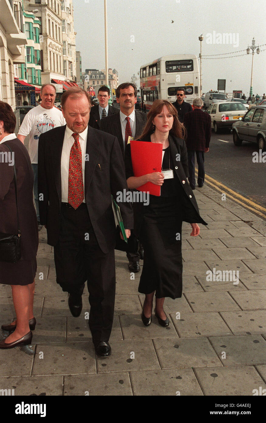 PA NEWS PHOTO 30/09/97 FOREIGN SECRETARY ROBIN COOK WITH HIS PARTNER ...
