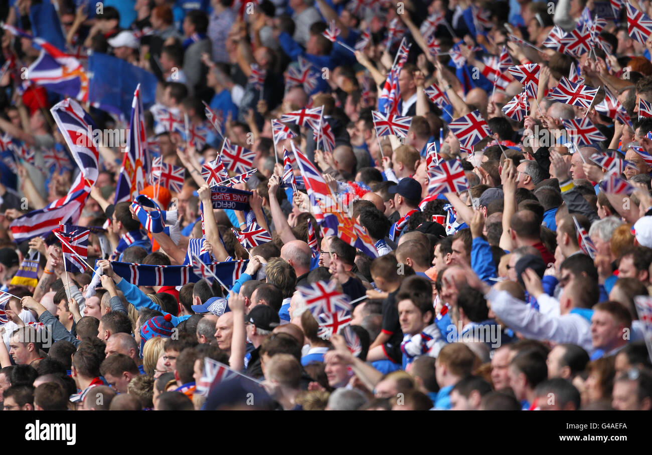 Rangers fans in the stands at ibrox stadium hi-res stock photography ...