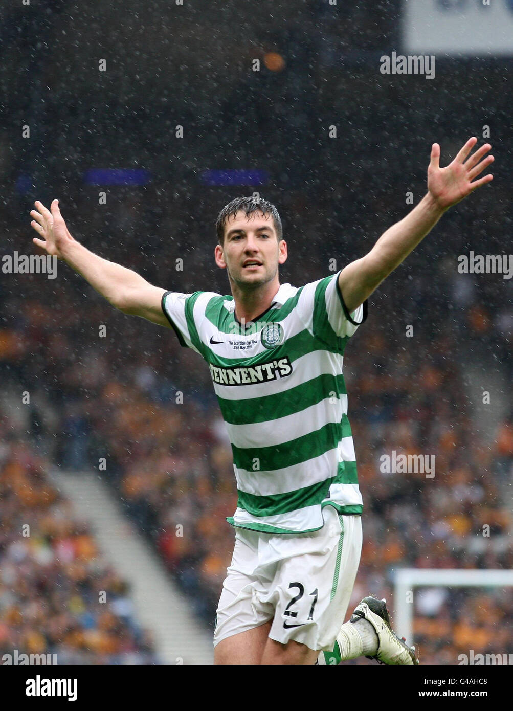 Celtics charlie mulgrew celebrates hi-res stock photography and images ...