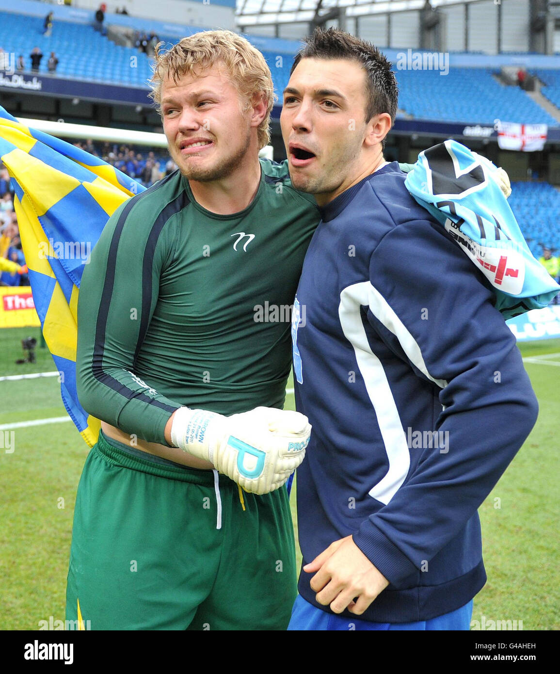 Afc wimbledons goalkeeper seb brown celebrates victory hi-res stock ...