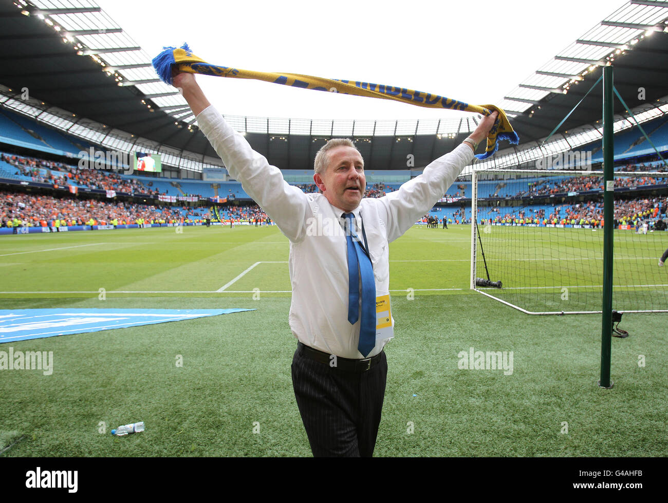 AFC Wimbledon's manager Terry Brown celebrates victory Stock Photo - Alamy