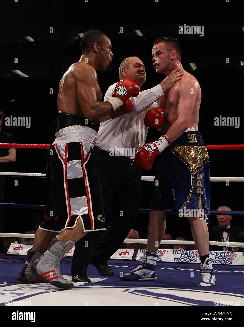 Boxing - This Is It - The O2 Stock Photo - Alamy