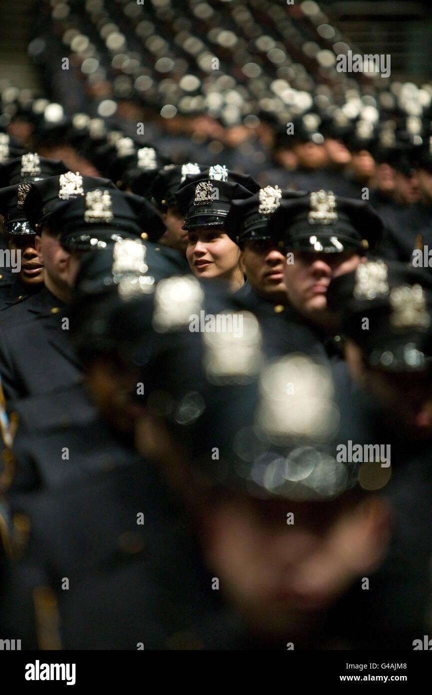 Recruits belonging to the New York Police Department's Class of 2005 ...